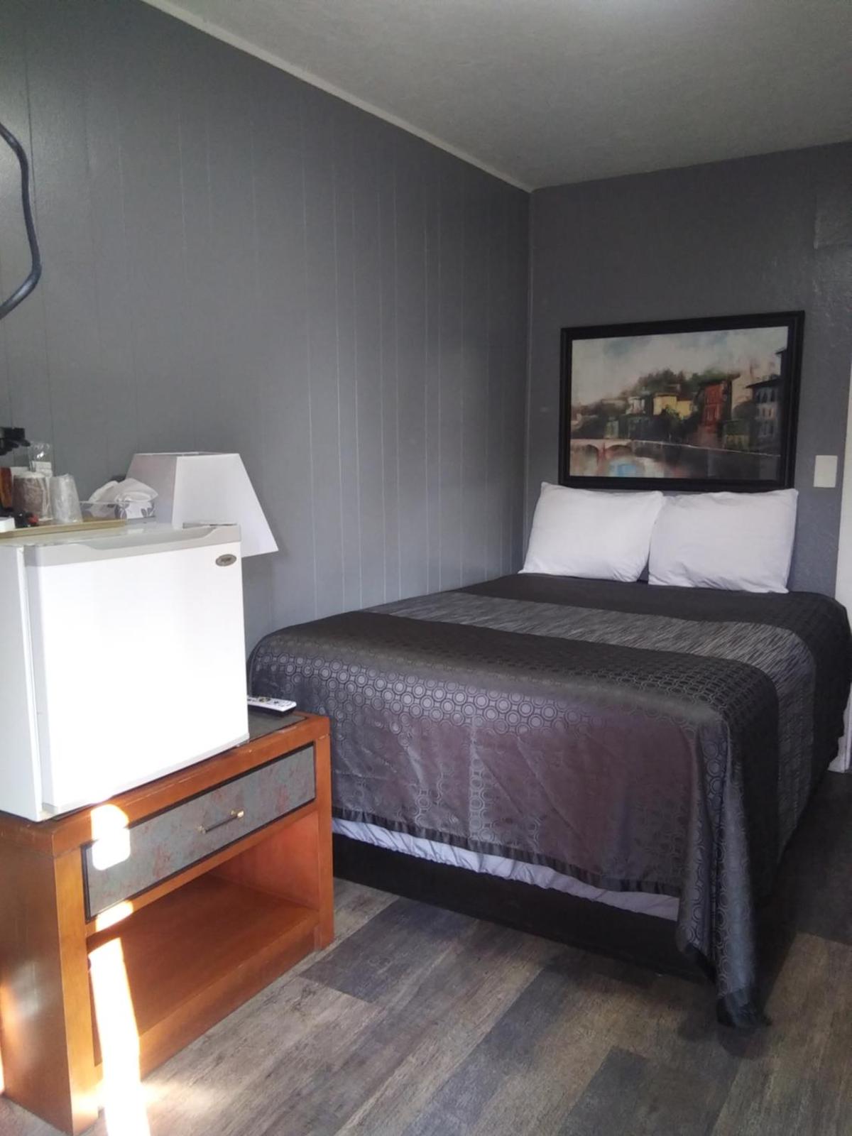 Modoc Inn, Modoc Inn Alturas, Alturas Motel - Book Online